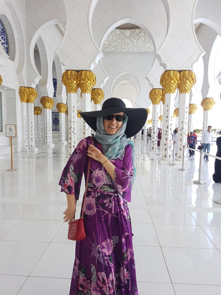 Moscheea Sheikh Zayed coloane aurite – Corina Costache