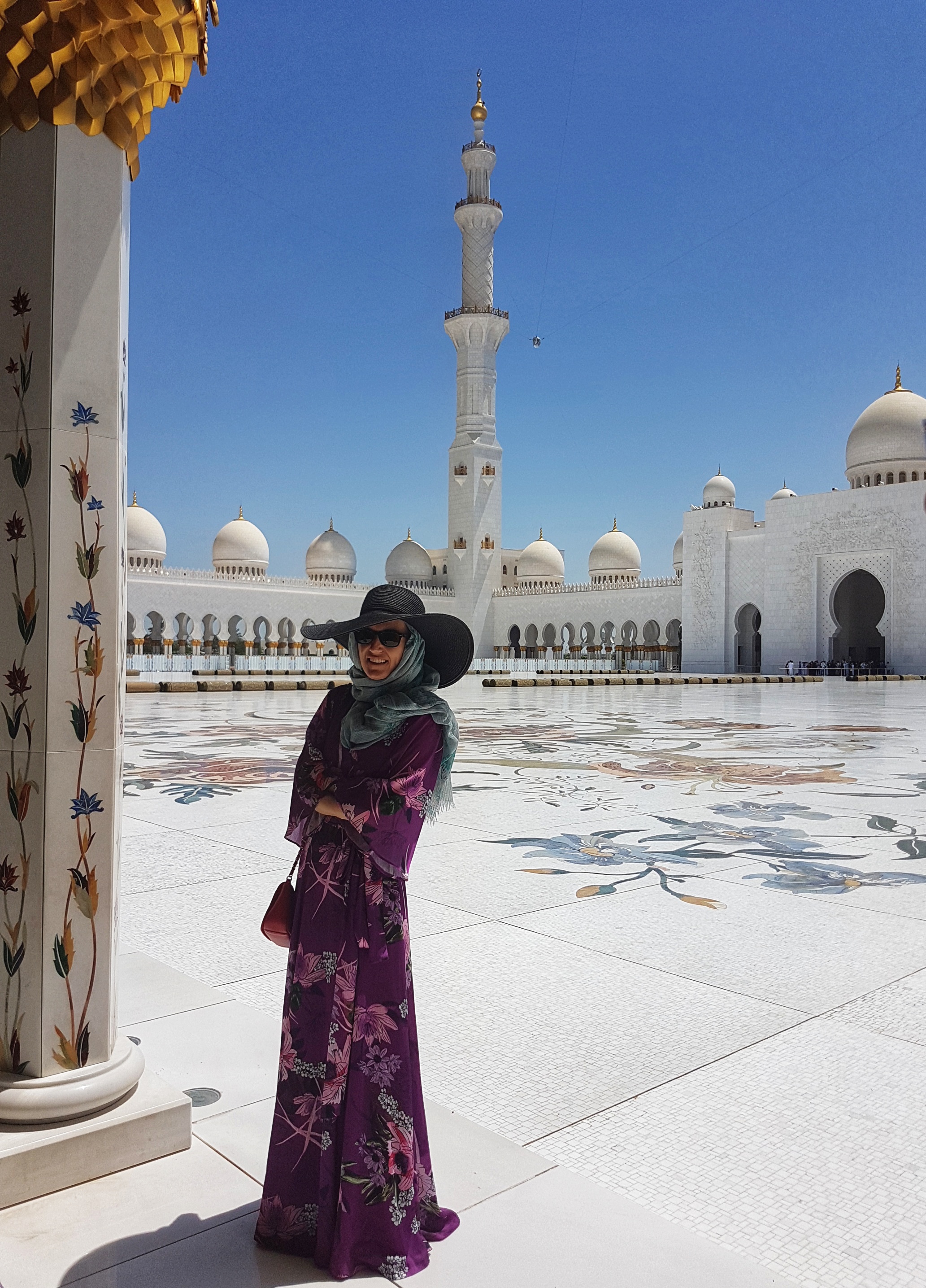 Moscheea Sheikh Zayed – minaret inalt de 107 m – Corina Costache