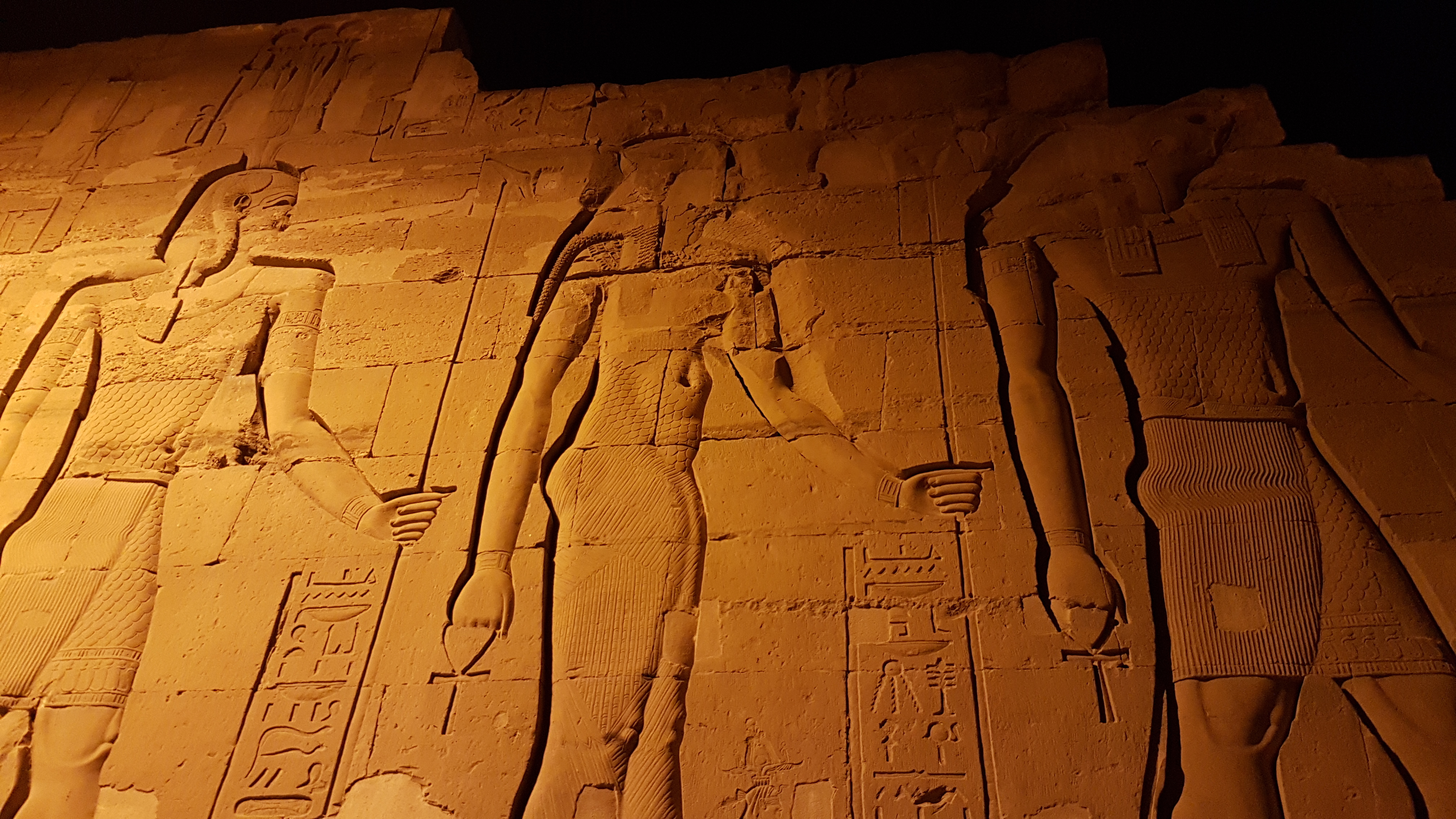 cel mai frumos templu din Kom Ombo – templul lui Sobek zeul crocodil ...